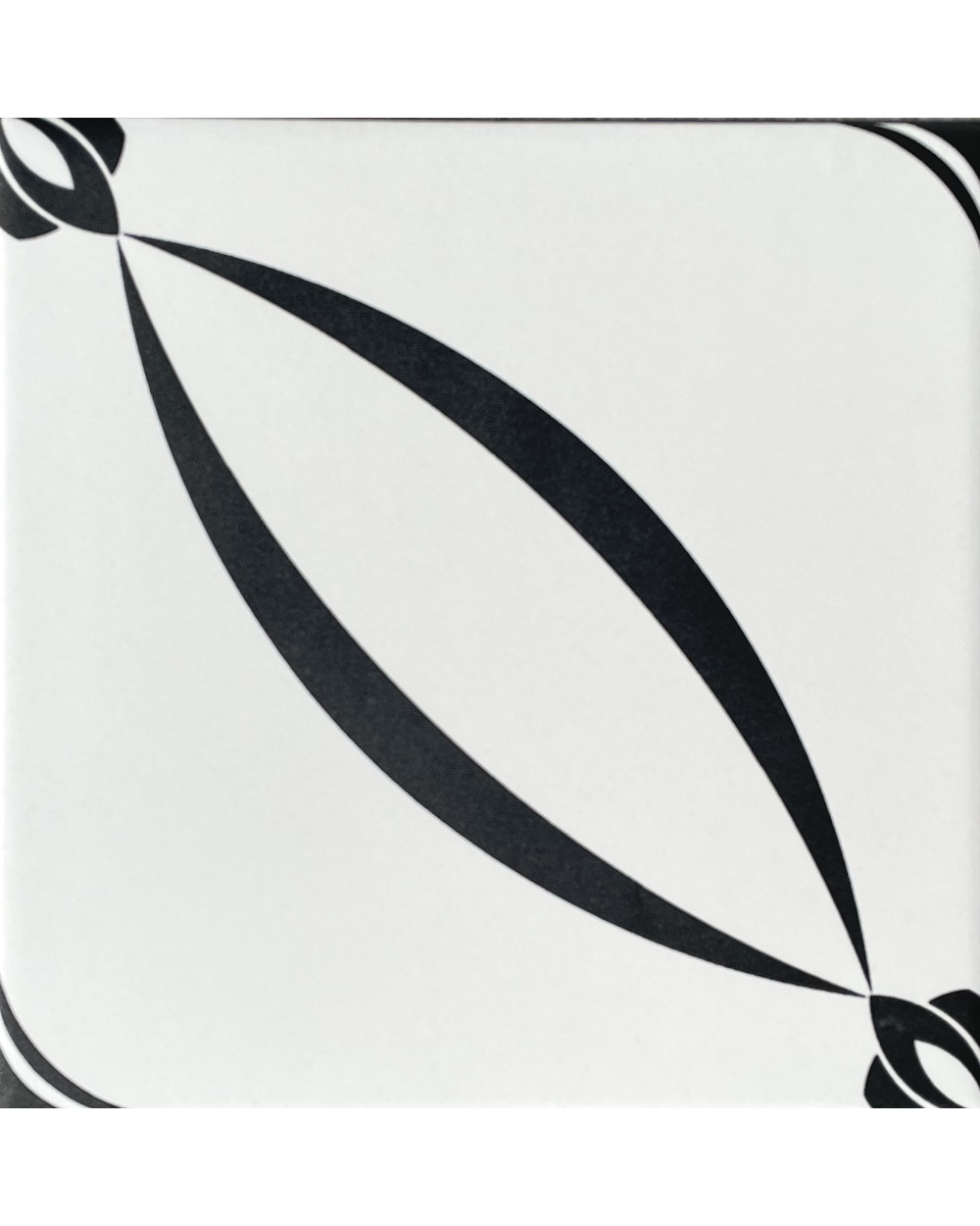 Classic floor tile 20x20 R10 B with floral pattern White Black | Sample ...